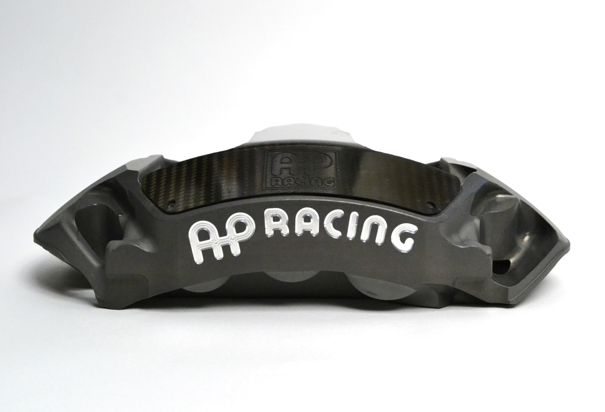 Video: Mercedes AMG Legends, today's c63 DTM vs. a 1990 190e DTM