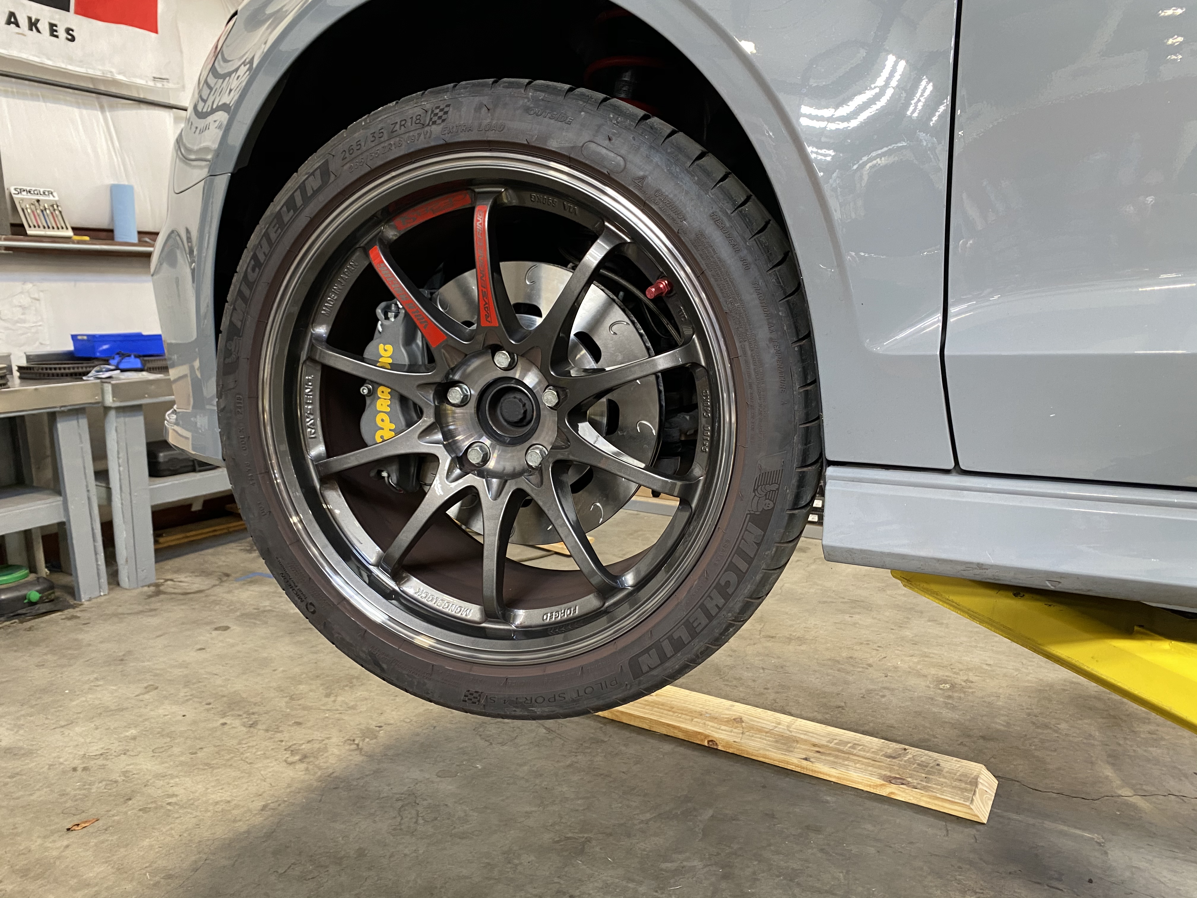 Gauging Interest: Ultra-lightweight Essex Designed AP Racing Brake Kit ...